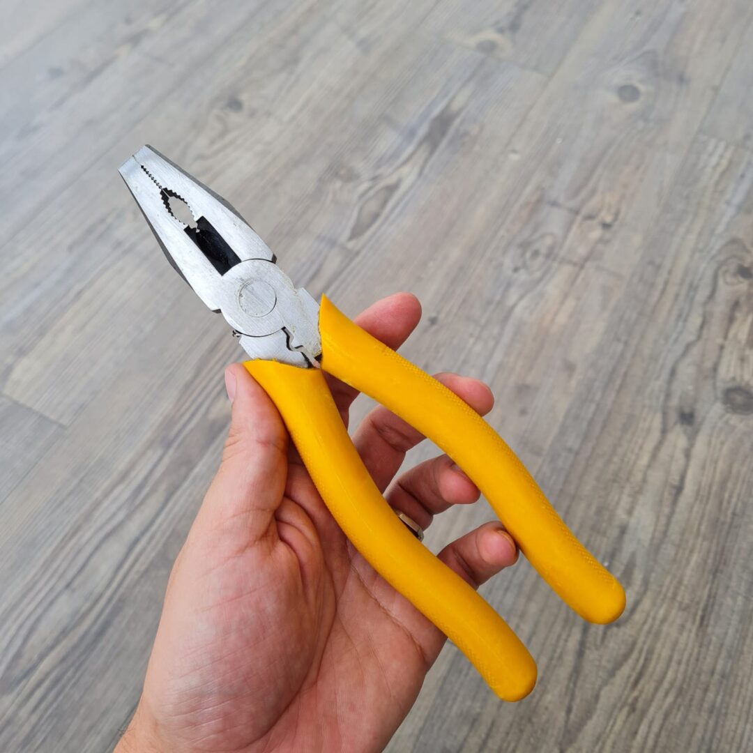 Alicate Electricista Pinza 9" Tipo Crescent Universal Altino